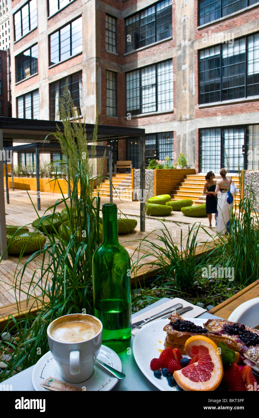 Daylight factory cafe hi-res stock photography and images - Alamy