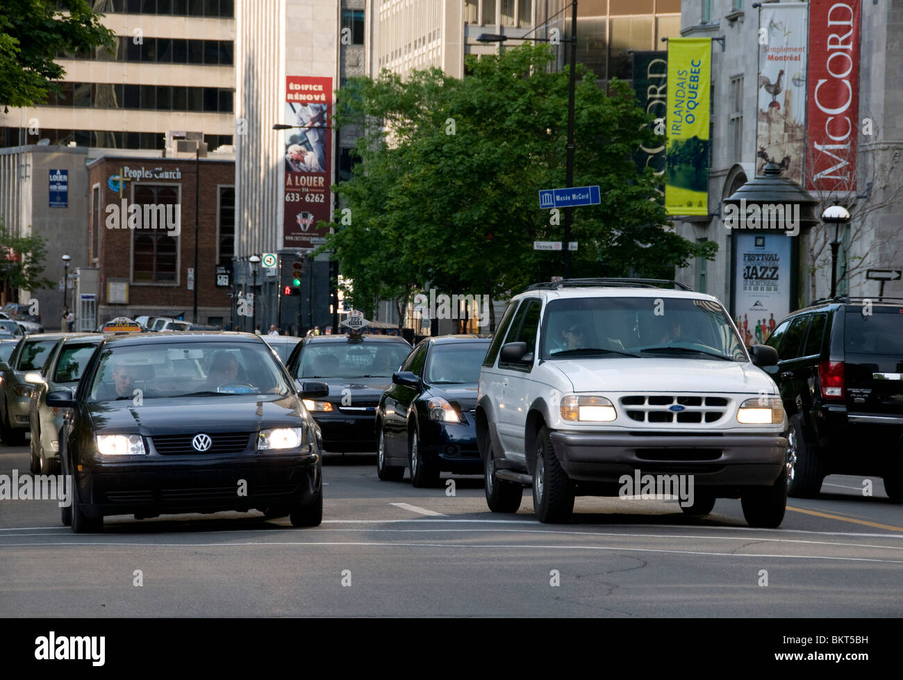 Montreal traffic jam hi-res stock photography and images - Alamy