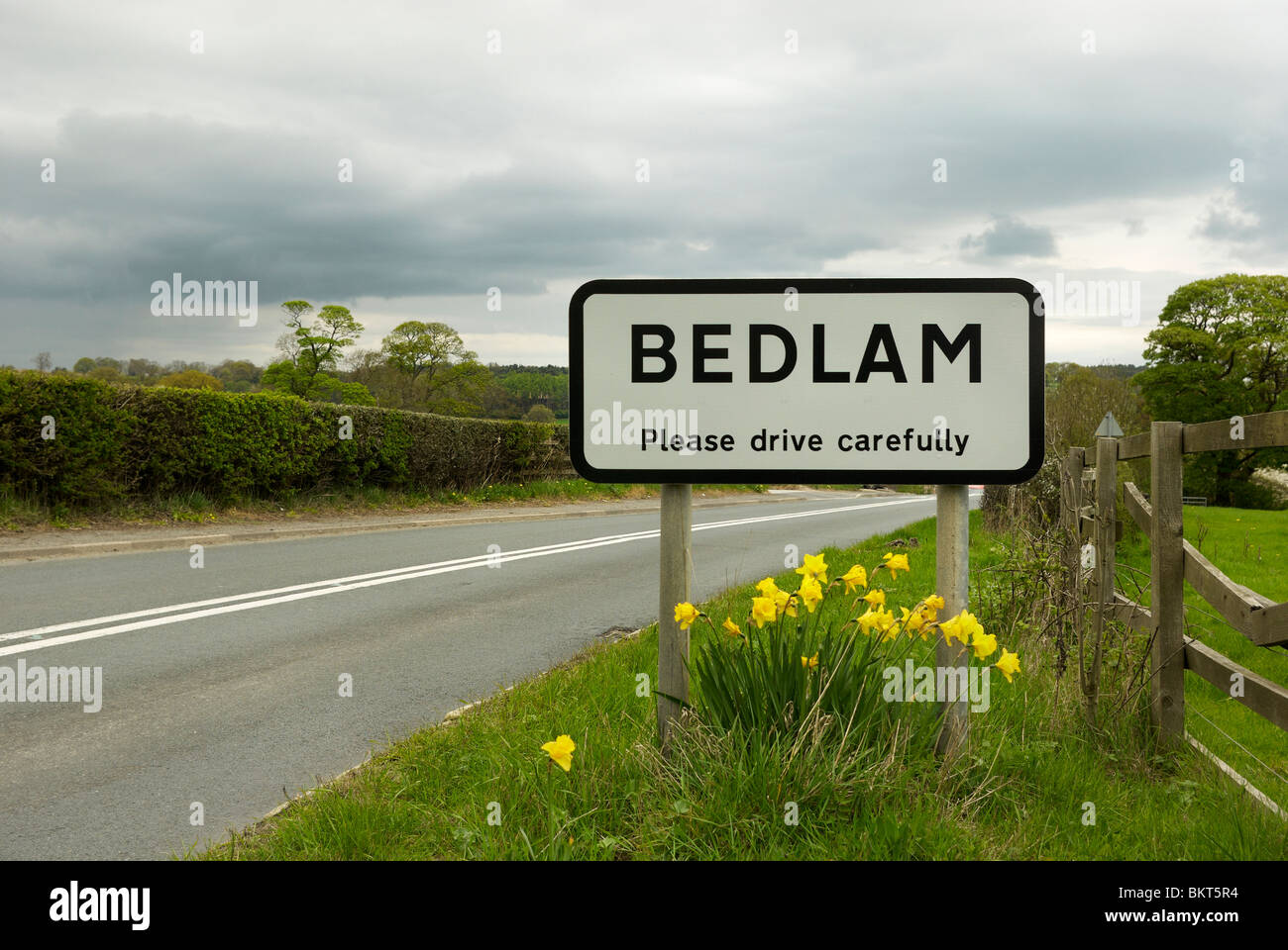 Funny road sign hi-res stock photography and images - Alamy