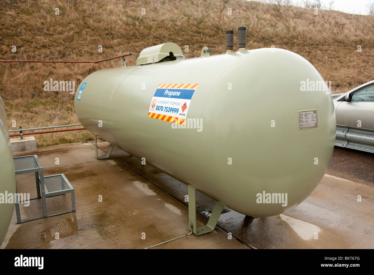 Shell Liquefied Petroleum Gas Bulk Storage Tanks Stock Photo - Alamy