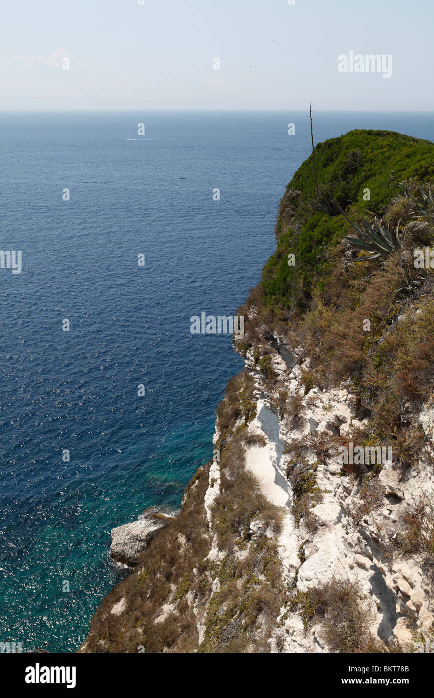 Bonifacio limestone cliffs hi-res stock photography and images - Alamy