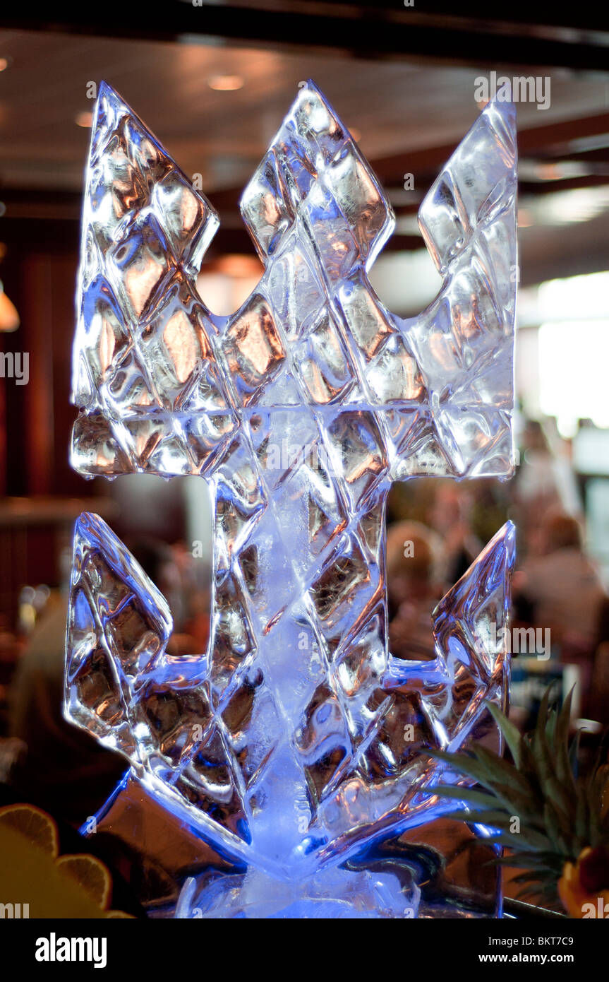 Royal caribbean logo hi-res stock photography and images - Alamy