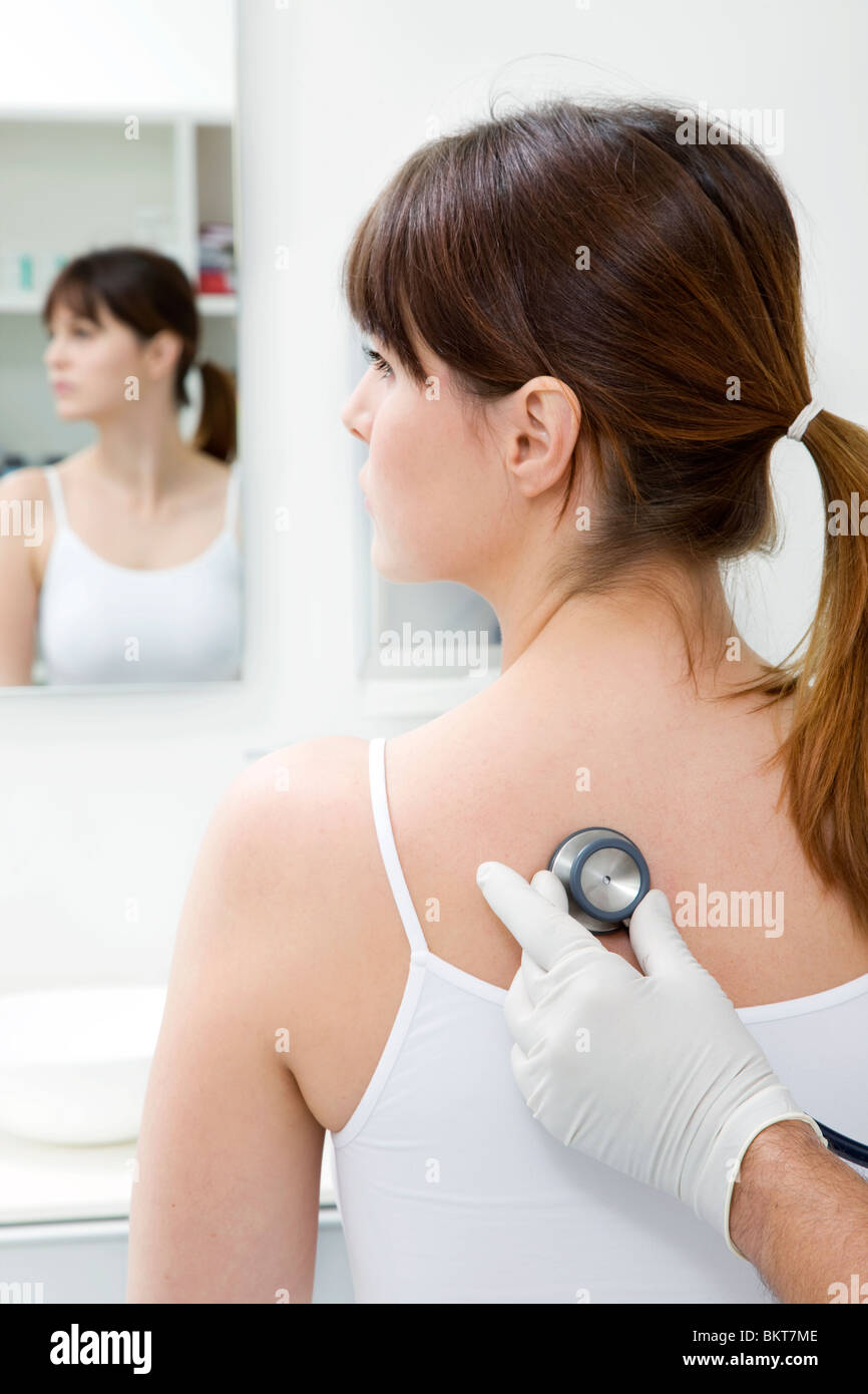 Doctor visits hi-res stock photography and images - Alamy