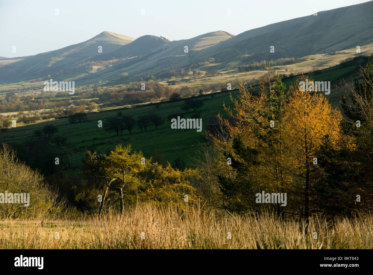 The Lose Hill, Back Tor, Mam Tor ridge from Edale, Peak District ...