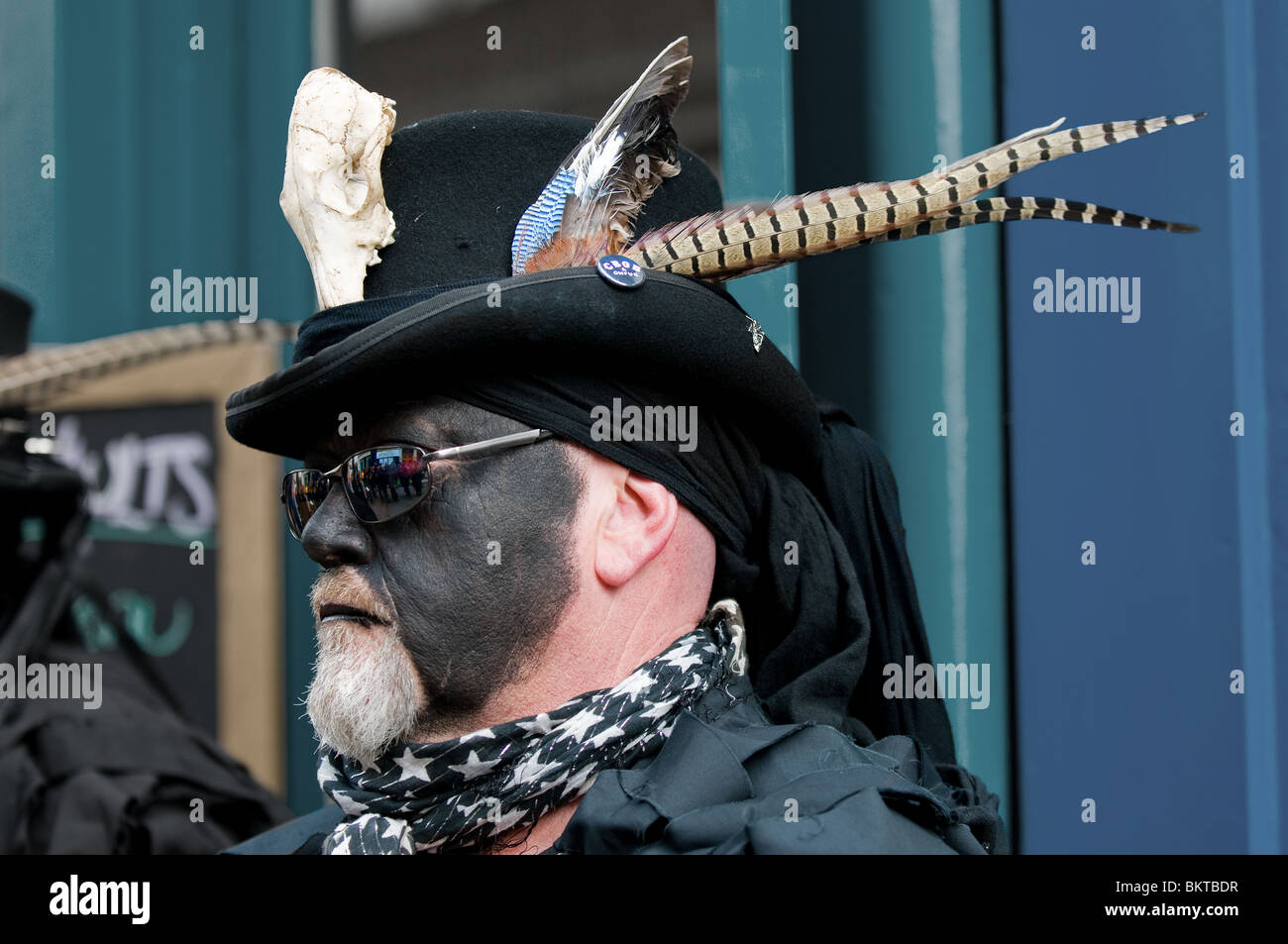 Person border morris hi-res stock photography and images - Alamy