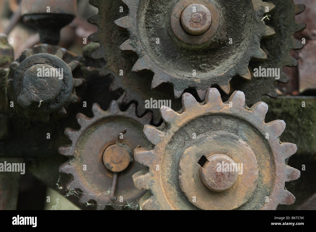 Gears on antique farm machinery hi-res stock photography and images - Alamy