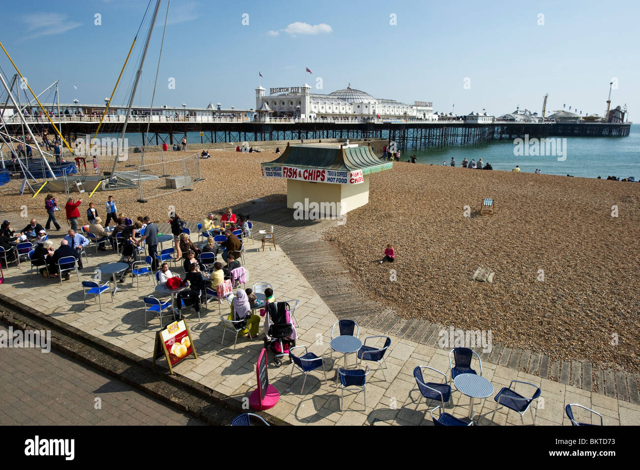 Tables and chairs on pier hi-res stock photography and images - Alamy