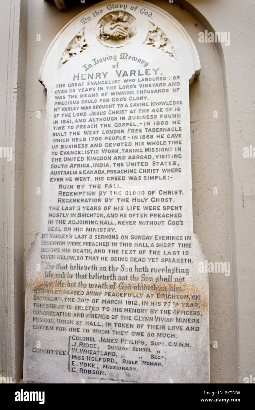 Plaque stone memorial inscription hi-res stock photography and images ...