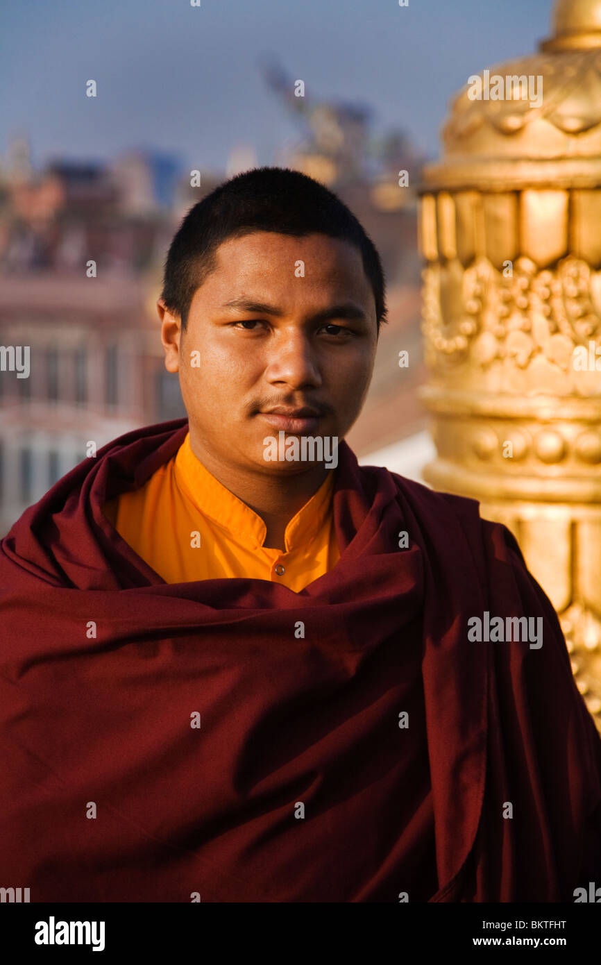 Tibetan monk robes hi-res stock photography and images - Alamy