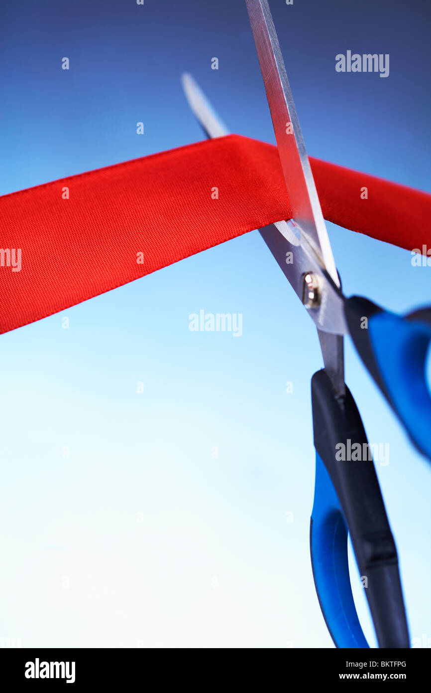 Ribbon cutting ceremony business hi-res stock photography and images ...