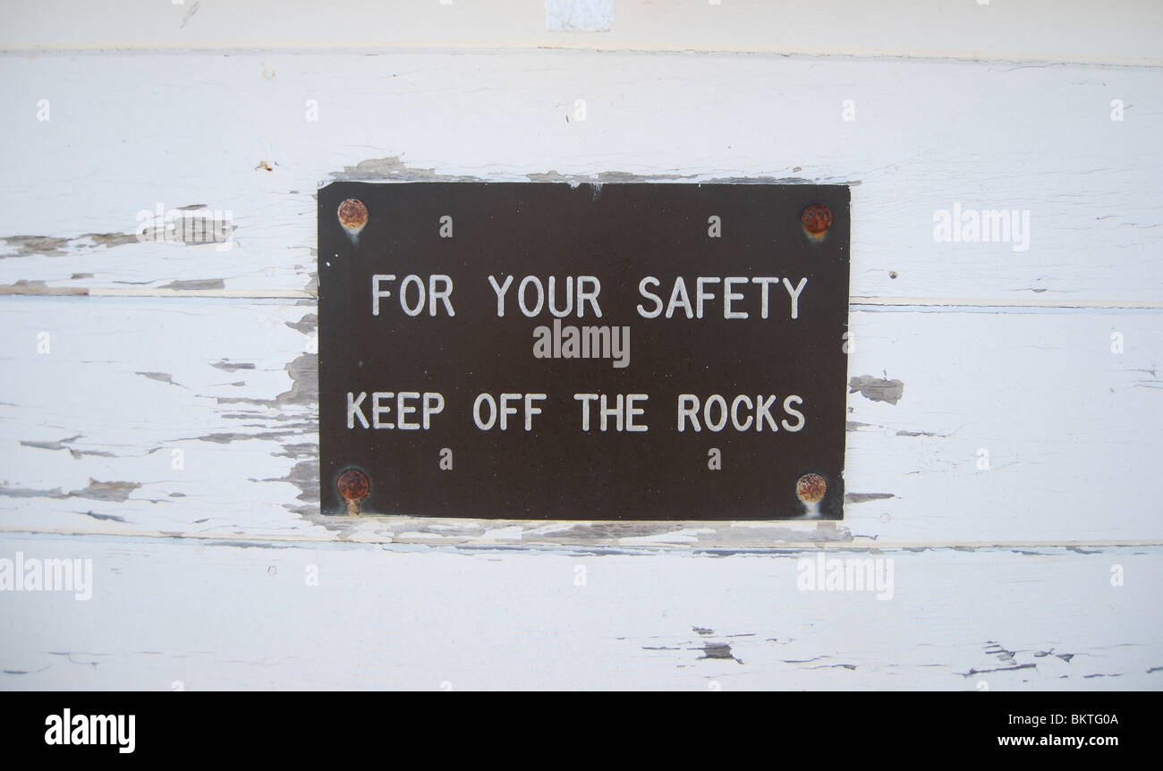 Keep off the rocks hi-res stock photography and images - Alamy