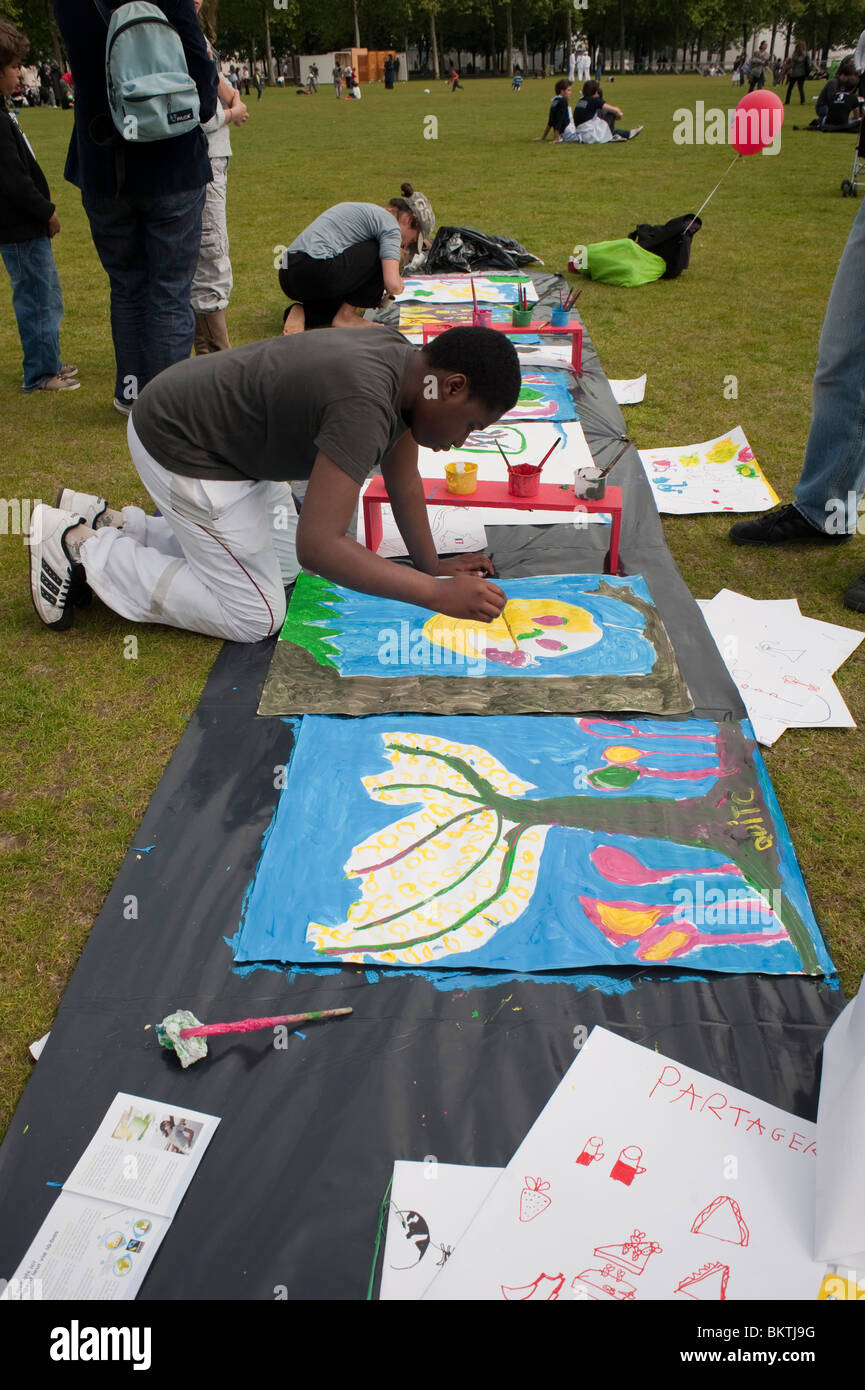 Celebration of World "Fair Trade" Day, with Adolescent Painting on ...