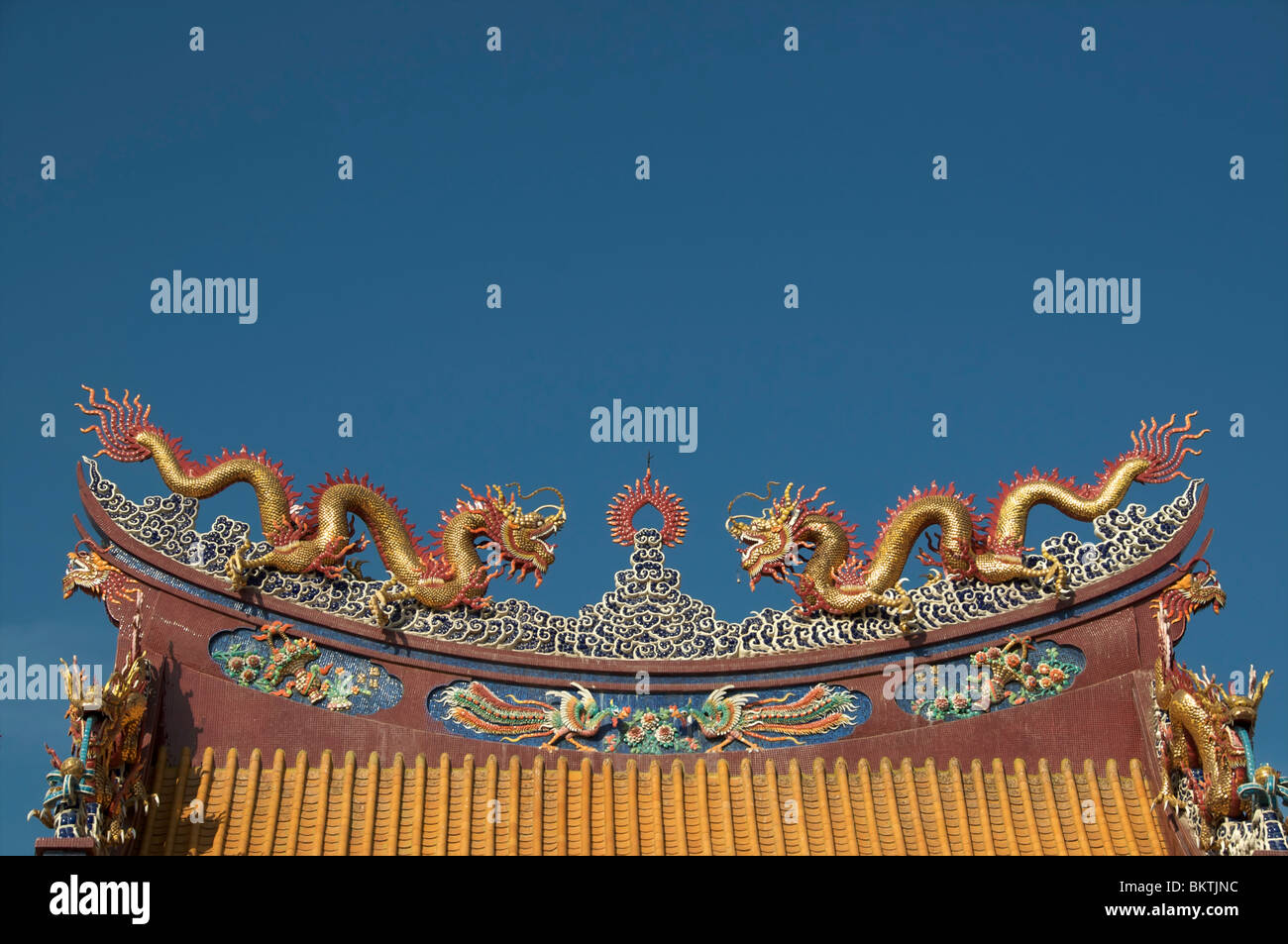 Gaudy colors hi-res stock photography and images - Alamy