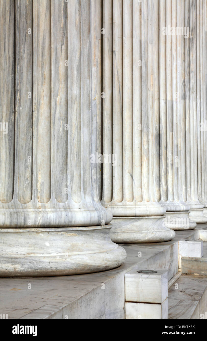 Big columns hi-res stock photography and images - Alamy