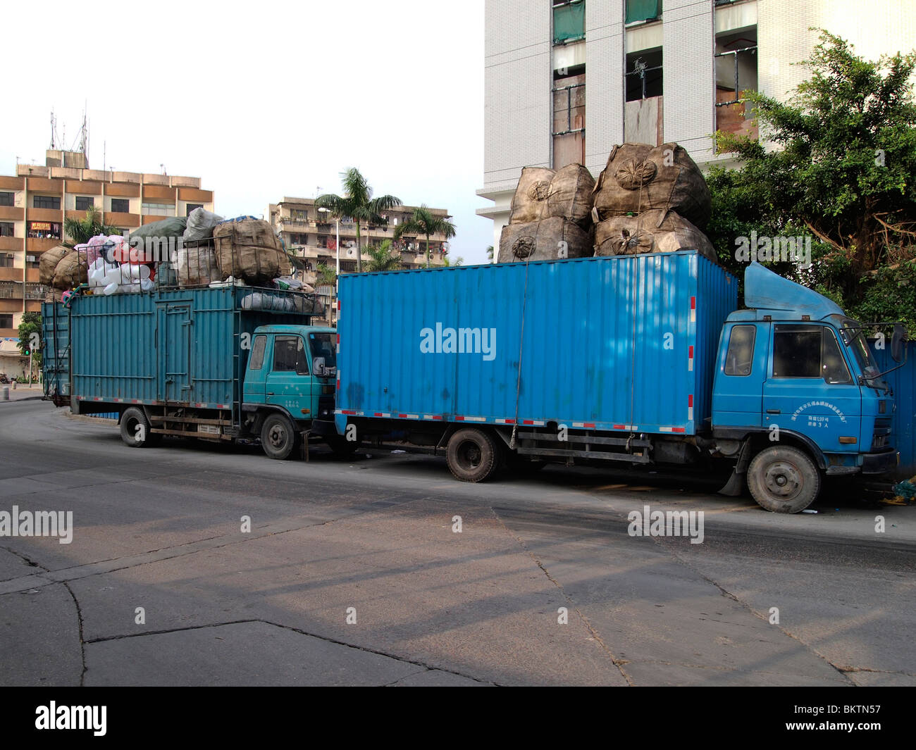 Trash collection for recycling in Shenzhen, China Stock Photo - Alamy
