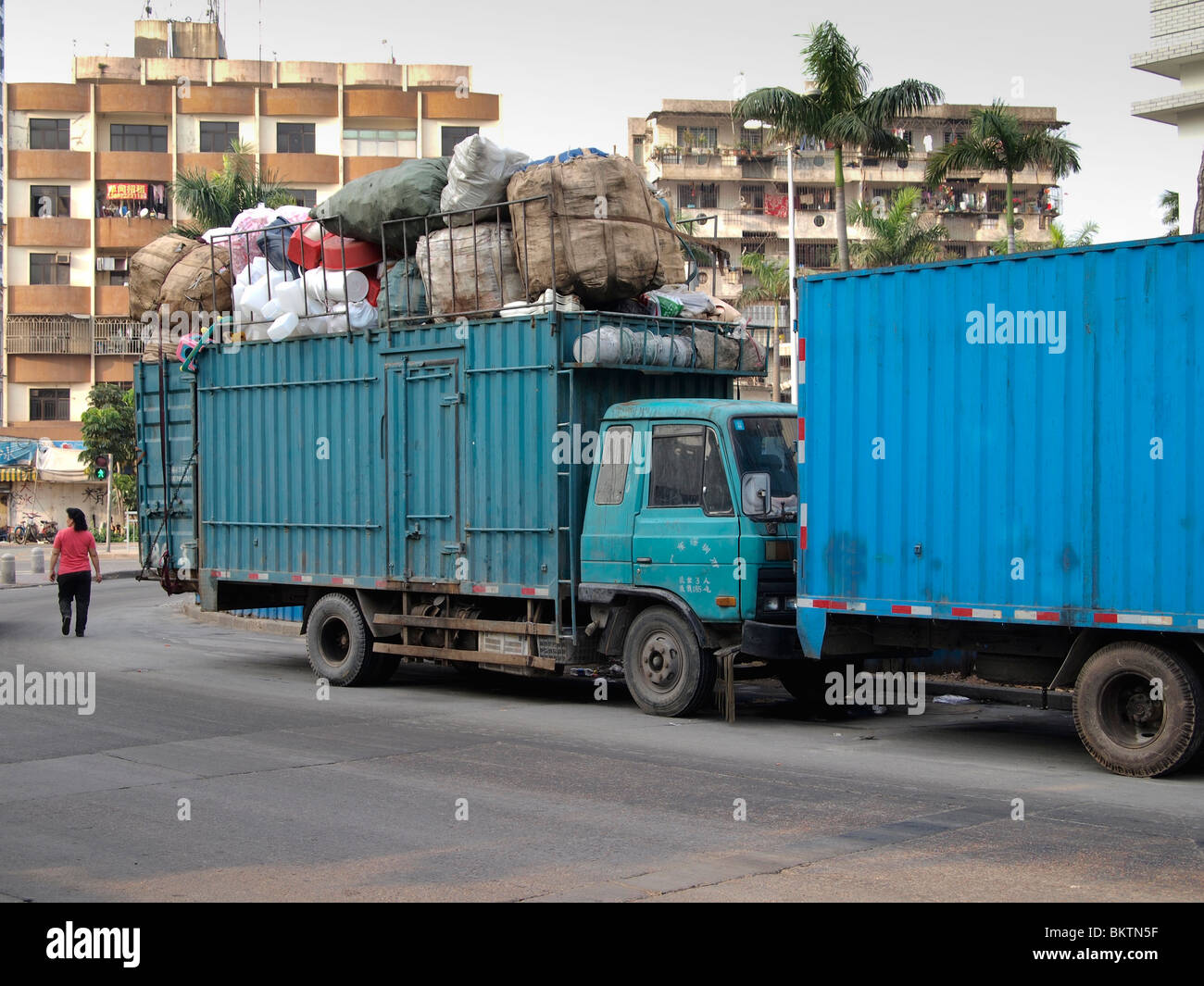 Trash collection for recycling in Shenzhen, China Stock Photo - Alamy