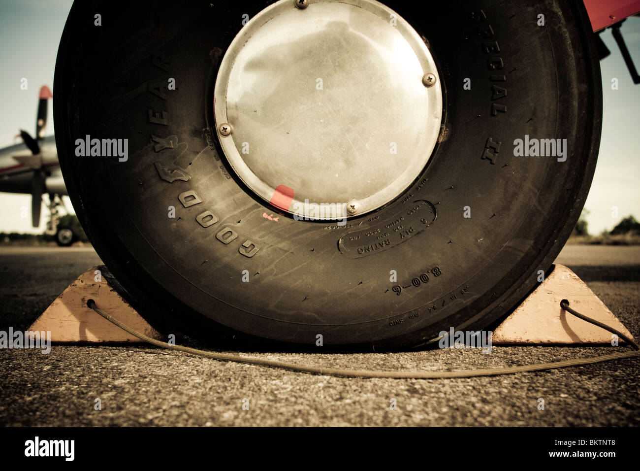 wheel of small plane Stock Photo - Alamy
