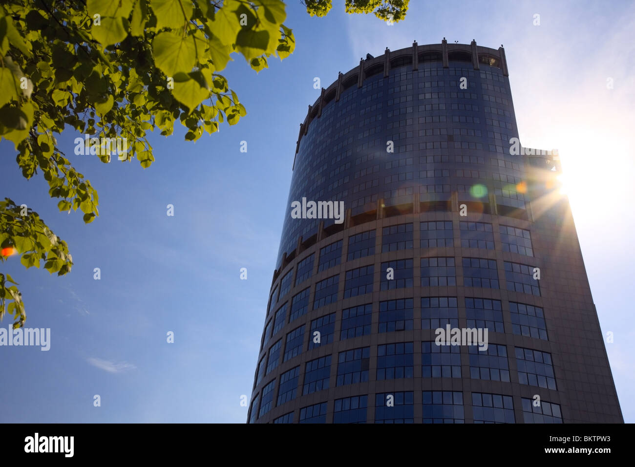 Downtown building with sun behind High Resolution Stock Photography and ...