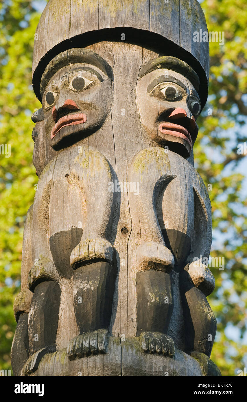 Haida Totem Pole Detail, Thunderbird Park, Royal British Columbia ...