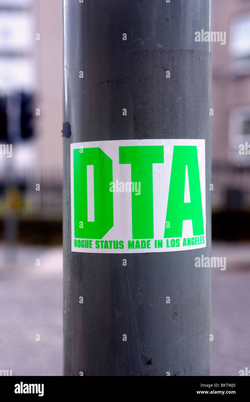 Status green hi-res stock photography and images - Alamy