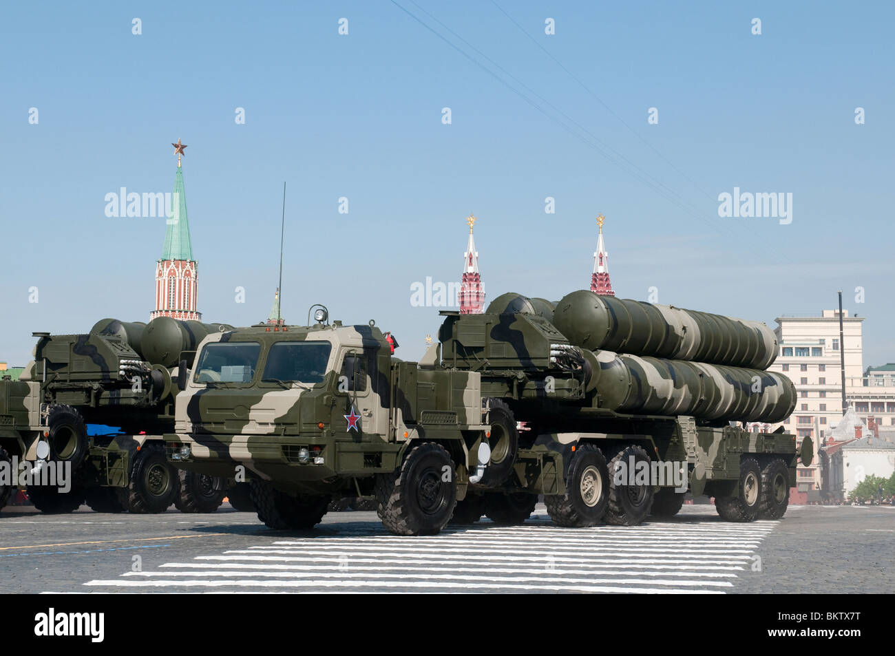 The S-400 Triumf (NATO name is SA-21 Growler) Russian missile systems march along the Red Square ...