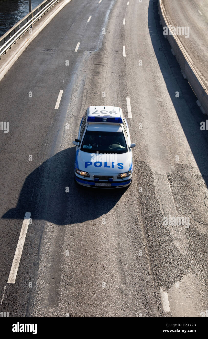 Police car street road hi-res stock photography and images - Alamy