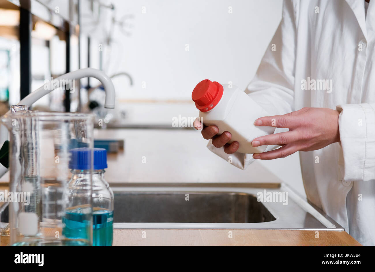 Kitchen laboratory hi-res stock photography and images - Alamy