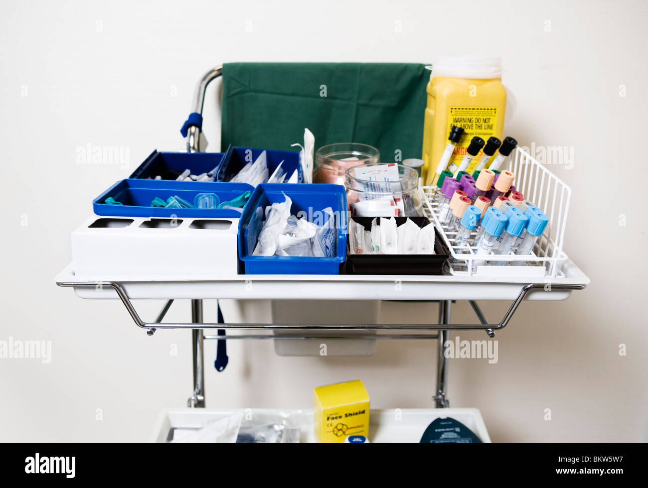 Doctors instruments hi-res stock photography and images - Alamy