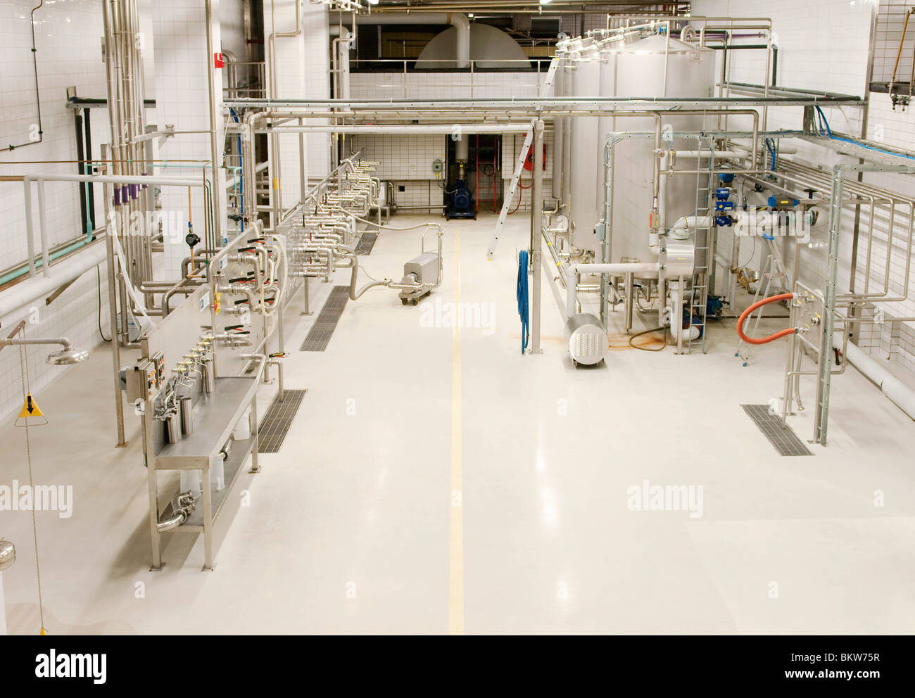 Sterile production hi-res stock photography and images - Alamy