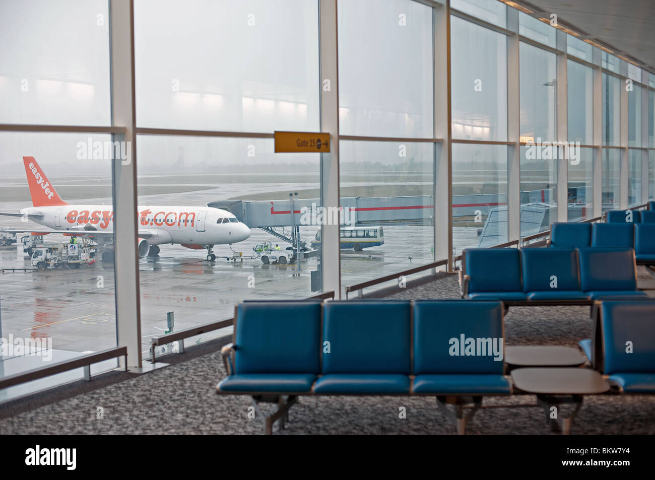 Terminal building, Stansted airport, Essex, UK Stock Photo - Alamy