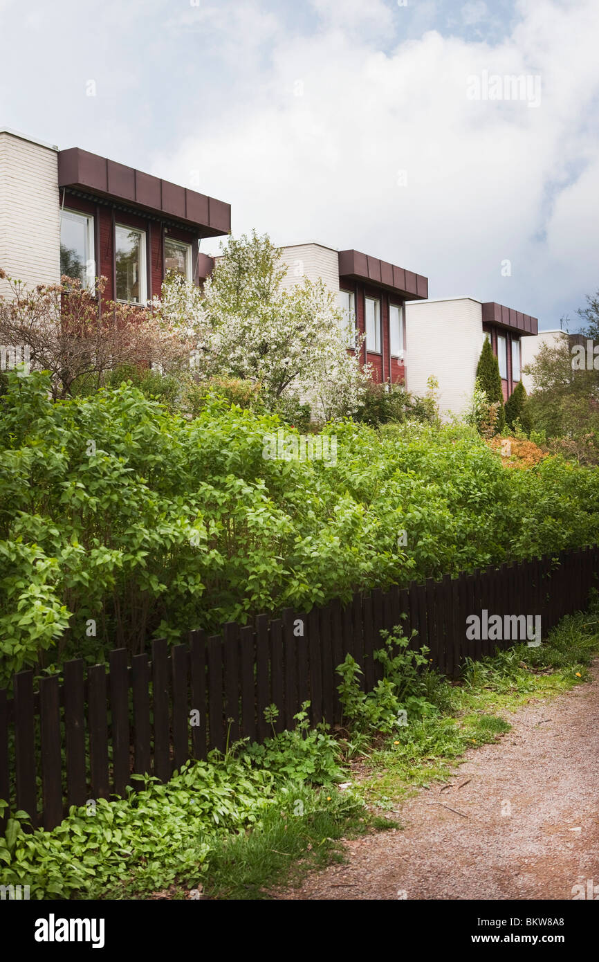 Row detached houses hi-res stock photography and images - Alamy