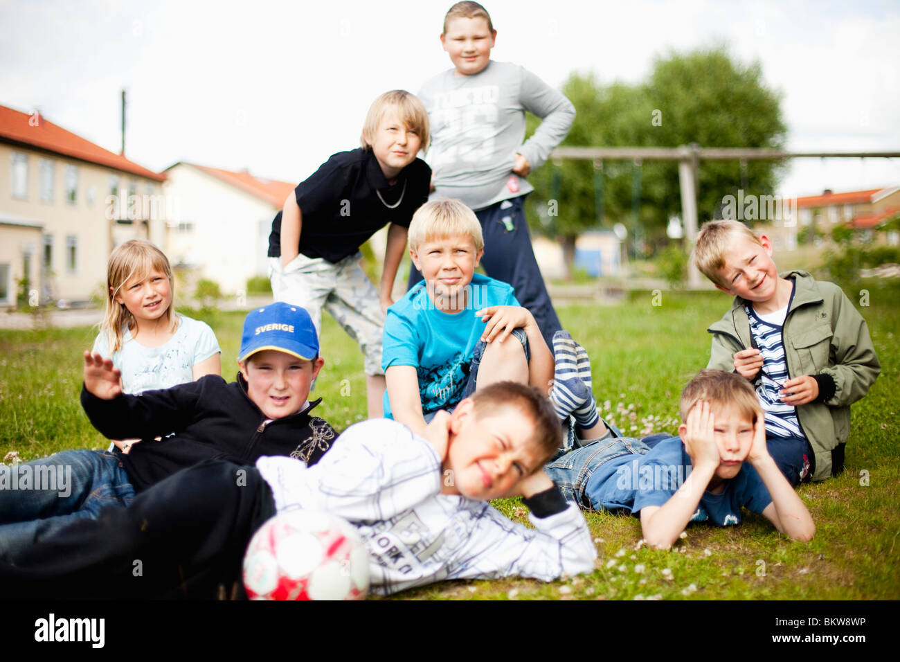 Pupils playing football hi-res stock photography and images - Alamy