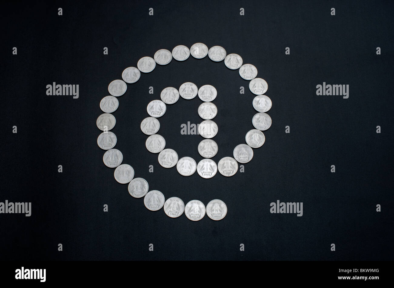 1 rupees coins hi-res stock photography and images - Alamy