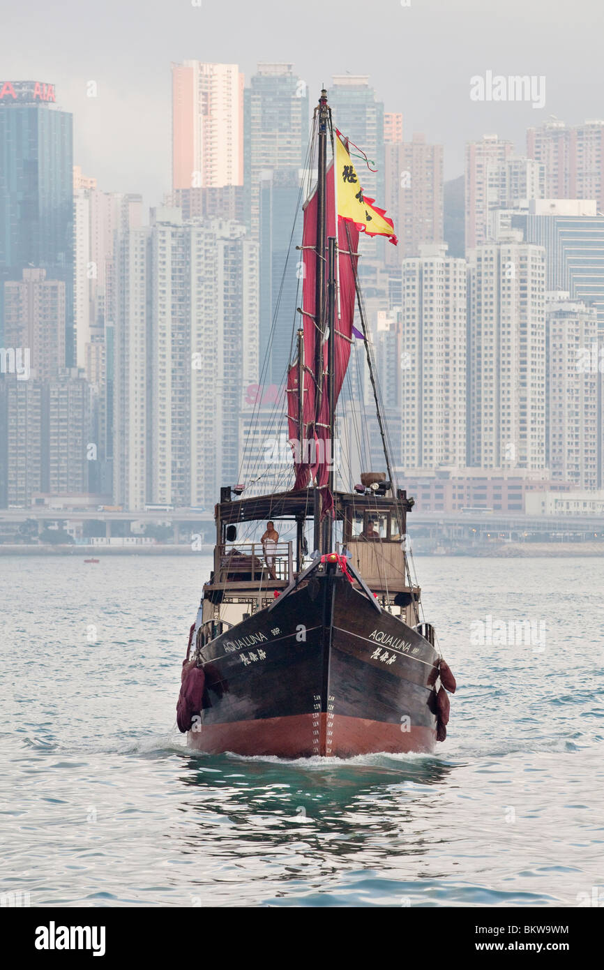 Chinese junk hi-res stock photography and images - Alamy