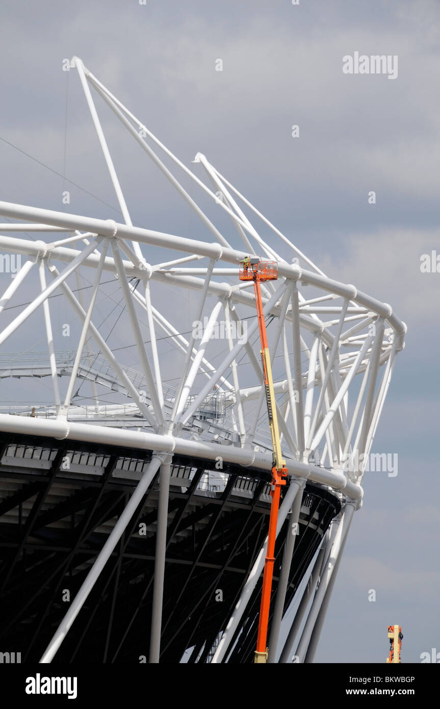 London olympics security stadium hi-res stock photography and images ...