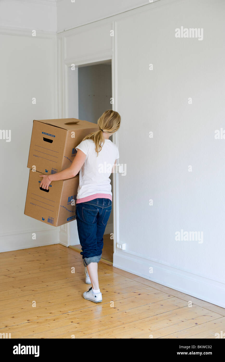 Empty window boxes hi-res stock photography and images - Alamy