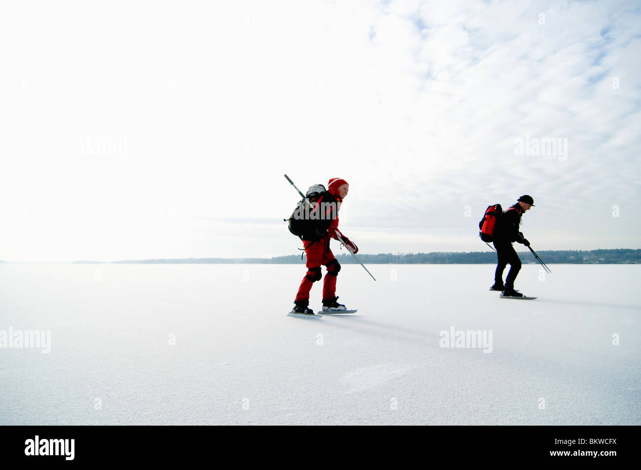 Long distance ice skaters hi-res stock photography and images - Alamy