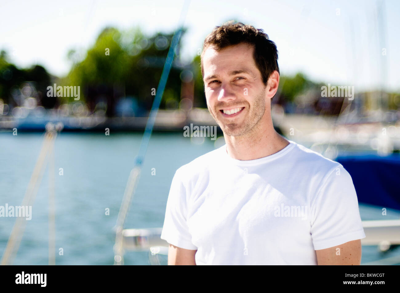 Short man hi-res stock photography and images - Alamy