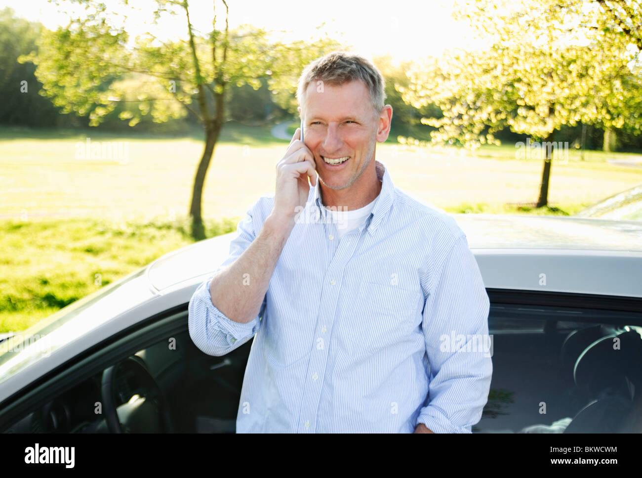 Man talking in phone Stock Photo - Alamy