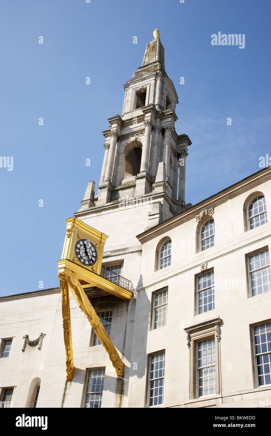 Clock tower in leeds hi-res stock photography and images - Alamy