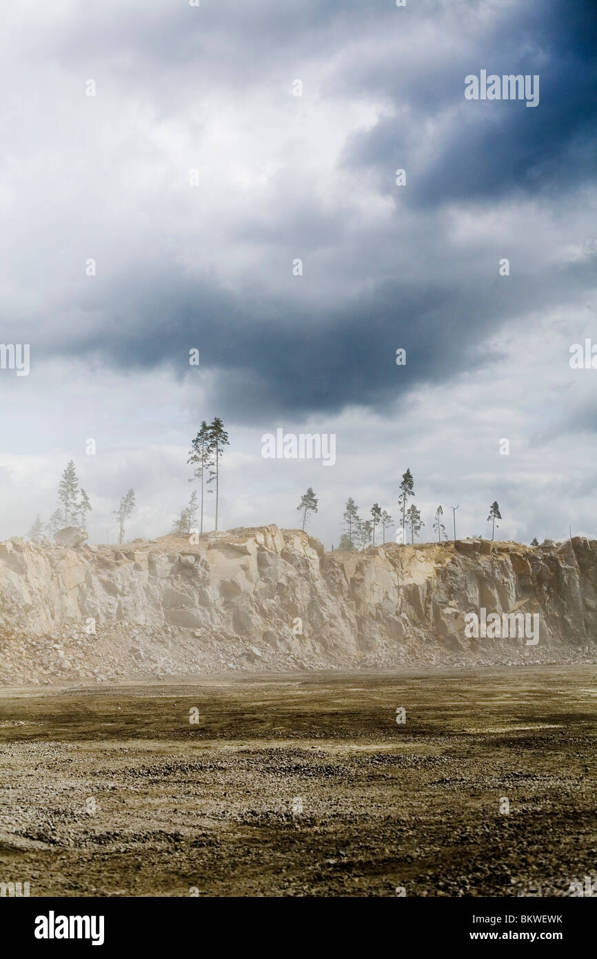 Stone pit hi-res stock photography and images - Alamy