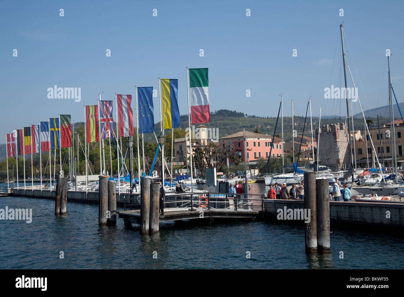 Flags in bardolino harbour hi-res stock photography and images - Alamy