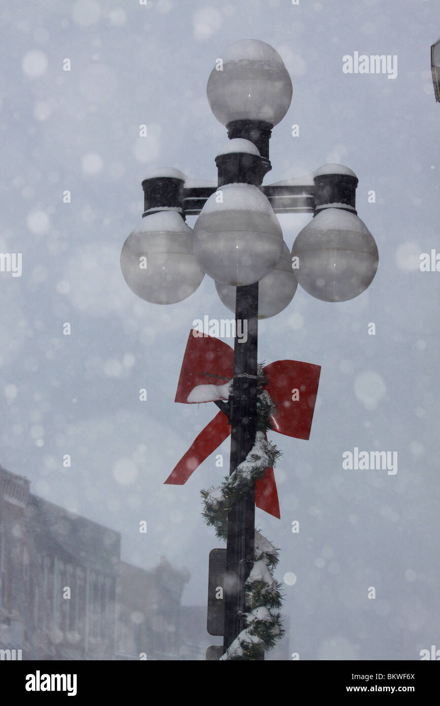 Christmas Lamp Post Snow High Resolution Stock Photography and Images ...