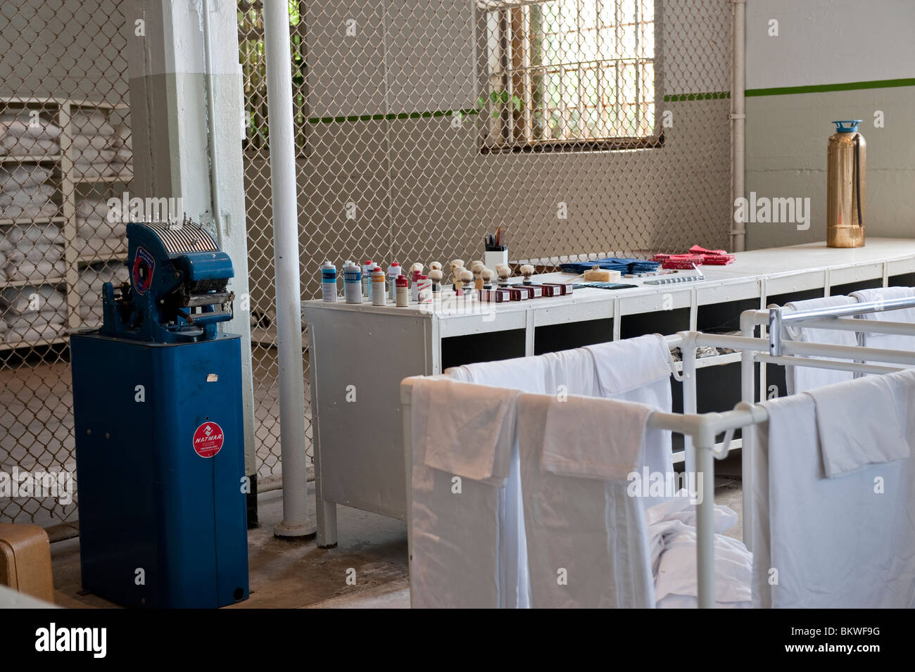 Inmate clothing hi-res stock photography and images - Alamy