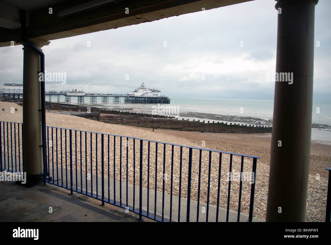 Eastbourne seafront groynes hi-res stock photography and images - Alamy