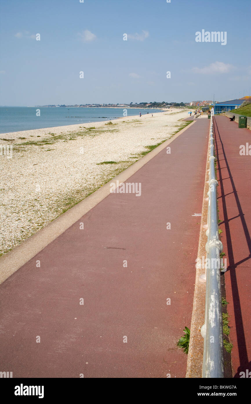 Solent coast path hi-res stock photography and images - Alamy