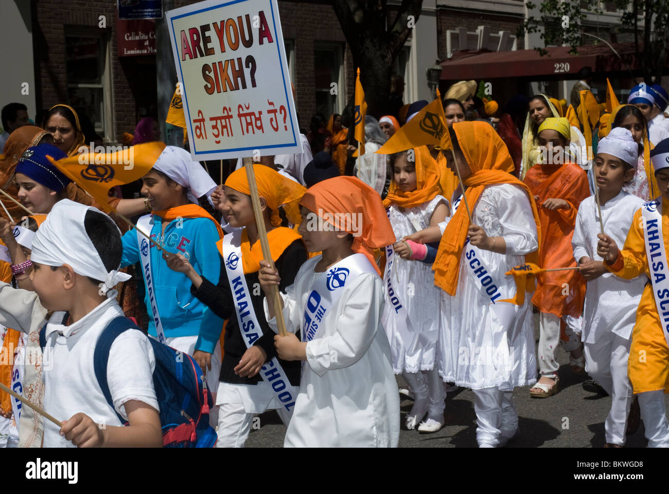 Thousands watch and participate in the 23rd Annual Sikh Day Parade in ...