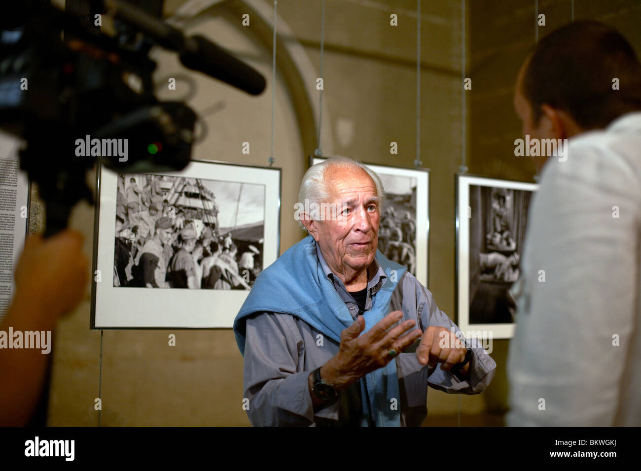 David douglas duncan hi-res stock photography and images - Alamy