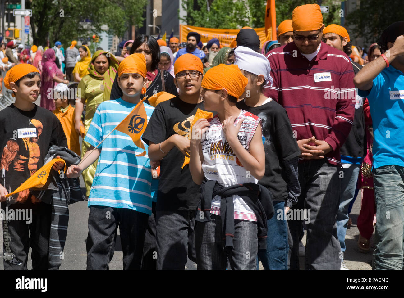 Thousands watch and participate in the 23rd Annual Sikh Day Parade in ...