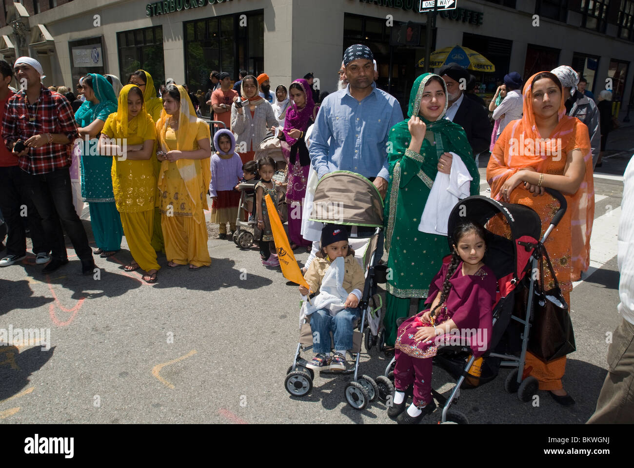 Thousands watch and participate in the 23rd Annual Sikh Day Parade in ...